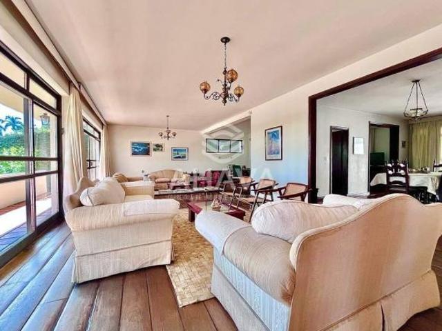 Casa com 5 Quartos à Venda 1.023m² São Luiz Próximo à Lagoa da Pampulha