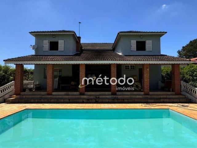 Casa com 5 quartos à venda, 257 m² por R$ 1.750.000 Condomínio Residencial Alpes de Guararema Gu