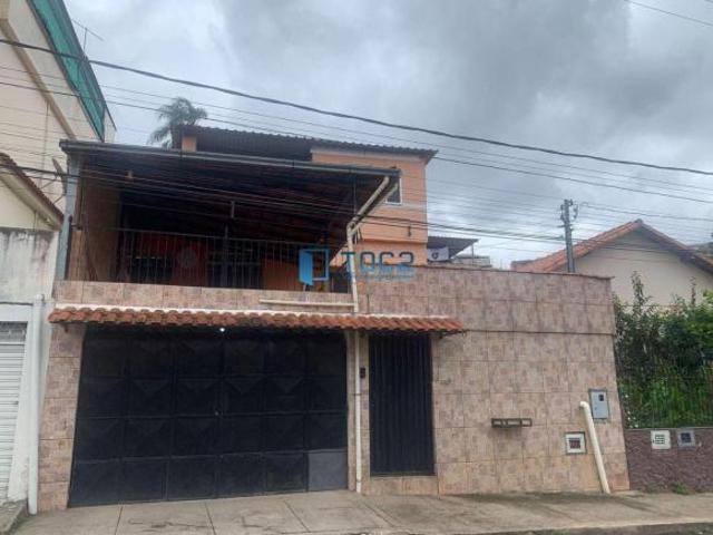Casa com 5 quartos à venda, 300 m² por R$ 450.000 Jóquei Clube
