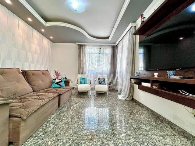 Casa com 5 Quartos à Venda 360m² São João Batista Próximo à Avenida João Samaha