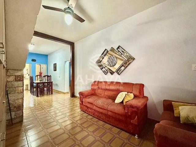 Casa com 5 Quartos à Venda, 360m², 2 vagas Liberdade, próximo à Rua Boaventura