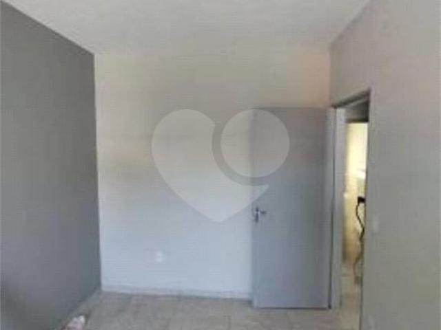 Casa com 5 quartos à venda em Vila São Paulo SP
