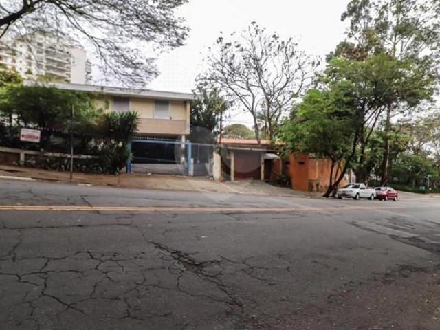 Casa com 5 quartos à venda em Alto de pinheiros SP