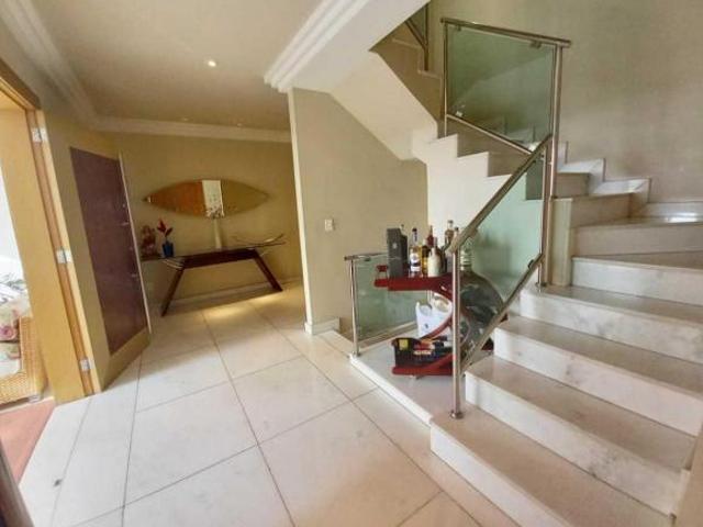 Casa com 5 quartos à venda em Belo Horizonte, no bairro Comiteco