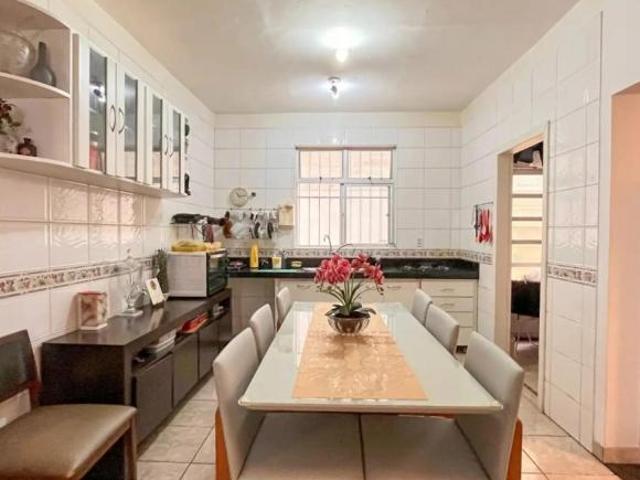 Casa com 5 quartos à venda em Belo Horizonte, no bairro Buritis
