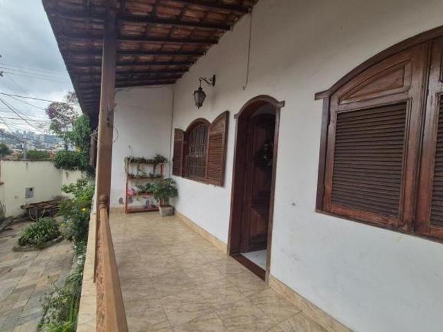 Casa com 5 quartos à venda em Belo Horizonte, no bairro Jardim América