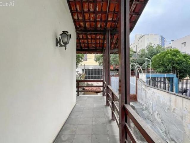 Casa com 5 quartos à venda em Belo Horizonte, no bairro Ouro Preto