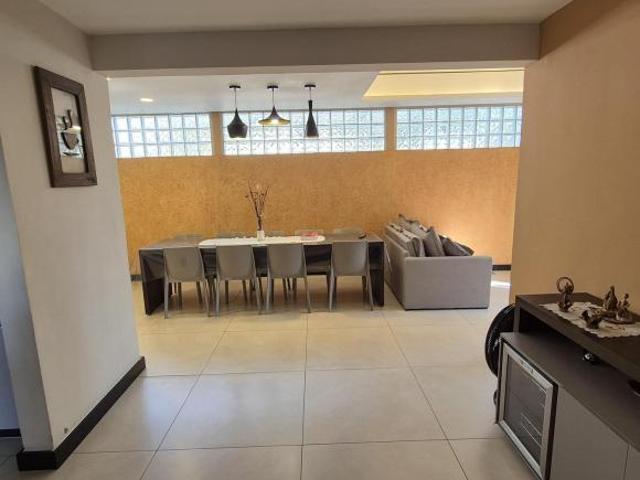 Casa com 5 quartos à venda em Belo Horizonte, no bairro Ouro Preto