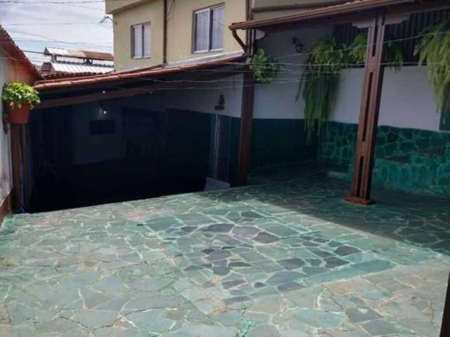 Casa com 5 quartos à venda em Belo Horizonte, no bairro Novo Glória