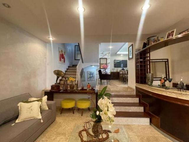 Casa com 5 quartos à venda em Belo Horizonte, no bairro Santa Lúcia