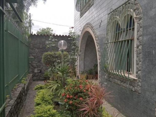 Casa com 5 quartos à venda em Belo Horizonte, no bairro Planalto
