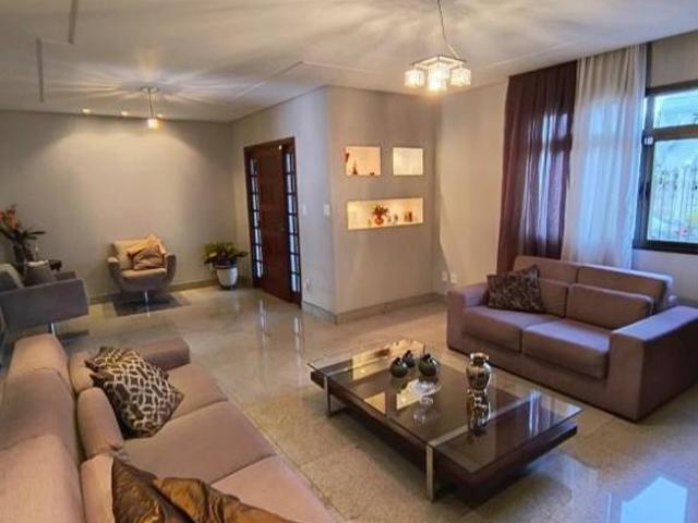 Casa com 5 quartos à venda em Belo Horizonte, no bairro Tirol