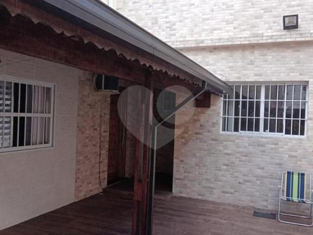 Casa com 5 quartos à venda em Centro SP
