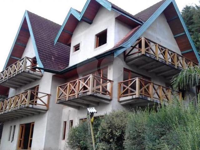 Casa com 5 quartos à venda em Centro SP