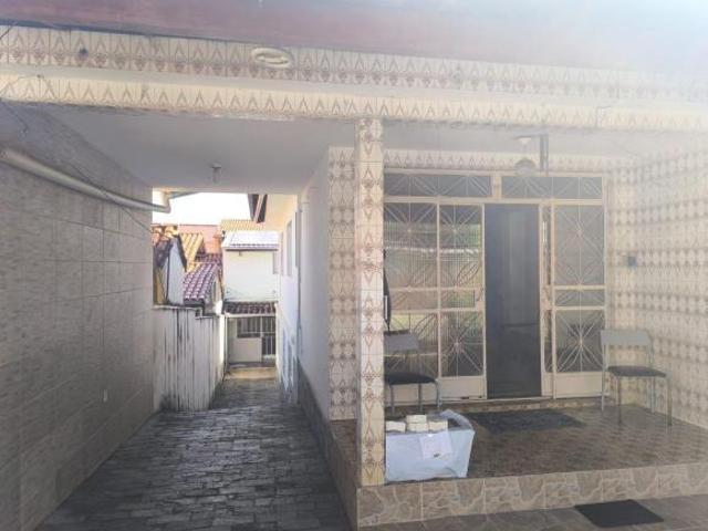 Casa com 5 quartos à venda em Contagem, no bairro Jardim Pérola