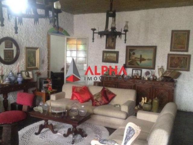 Casa com 5 quartos à venda em Contagem, no bairro Jardim Riacho Das Pedras