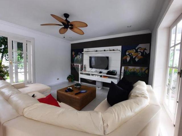 Casa com 5 quartos à venda em Jardim acapulco SP