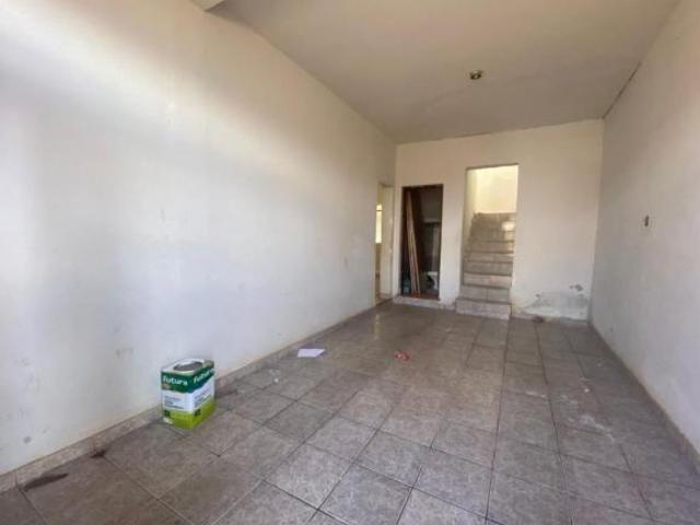 Casa com 4 quartos à venda em Nepomuceno, no bairro Centro
