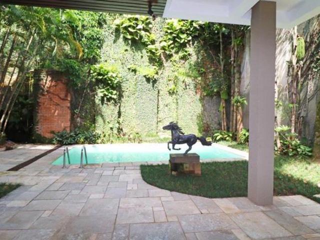 Casa com 5 quartos à venda em Pacaembu SP