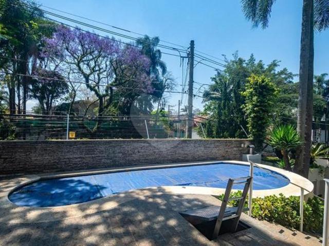 Casa com 5 quartos à venda em Pacaembu SP
