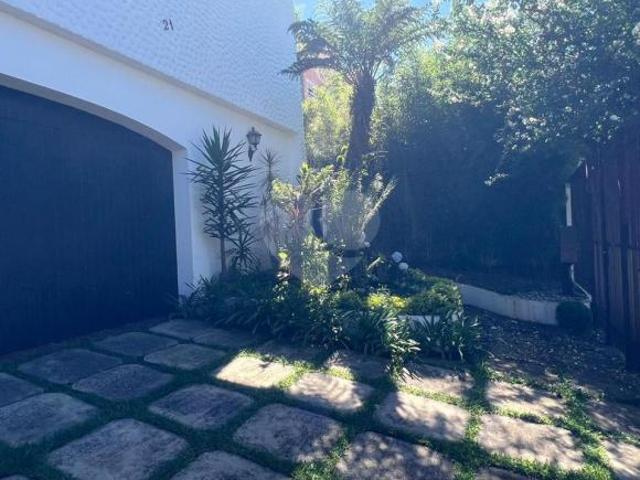 Casa com 5 quartos à venda em Parque maria helena SP