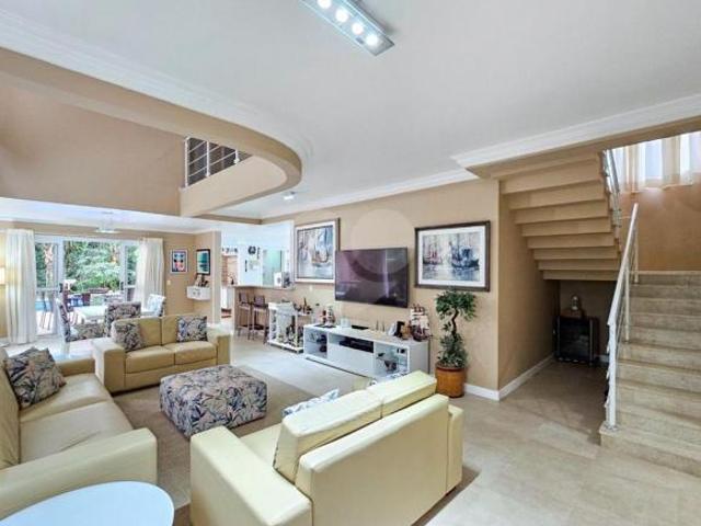 Casa com 5 quartos à venda em Riviera SP