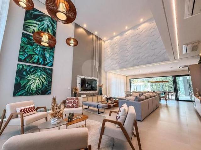 Casa com 5 quartos à venda em Riviera SP