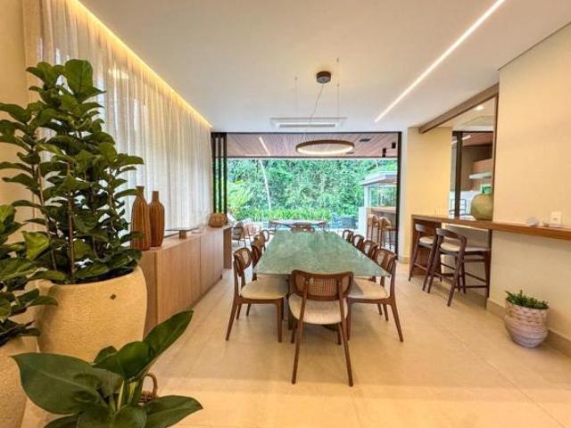 Casa com 5 quartos à venda em Riviera SP