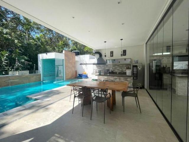 Casa com 5 quartos à venda em Riviera SP