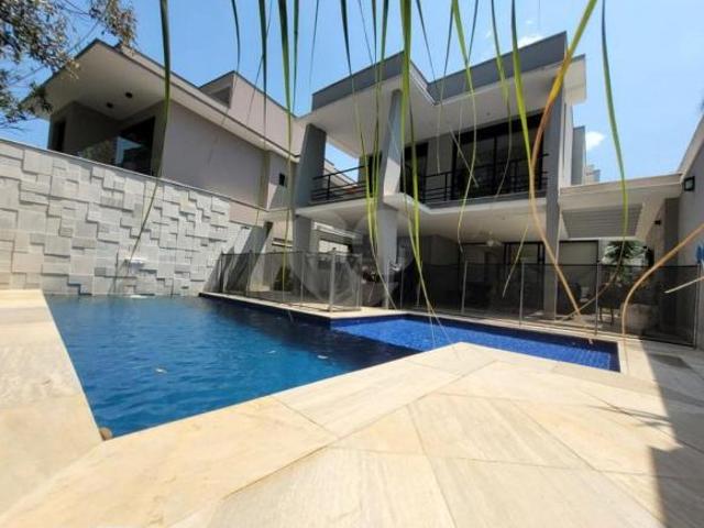 Casa com 5 quartos à venda em Riviera SP