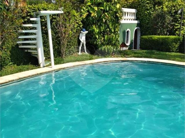 Casa com 5 quartos à venda em Roseira SP