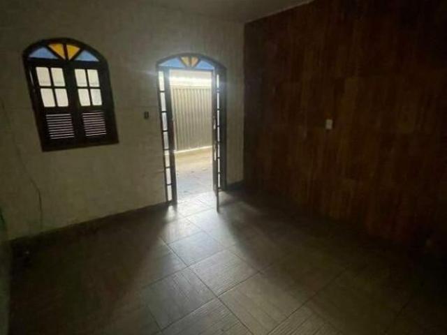 Casa com 5 quartos à venda em Santa Luzia, no bairro Maria Antonieta Mello Azevedo