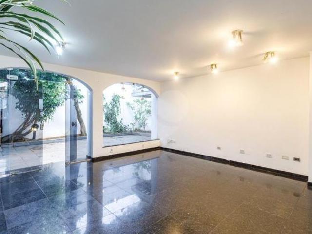 Casa com 5 quartos à venda em Saúde SP