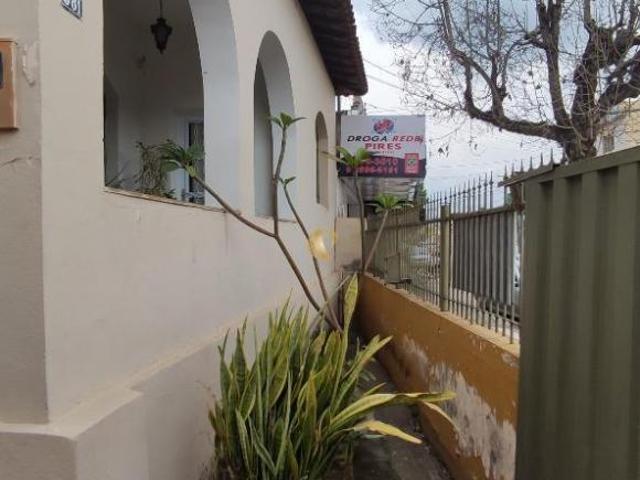 Casa com 5 quartos à venda em Sete Lagoas, no bairro São Geraldo