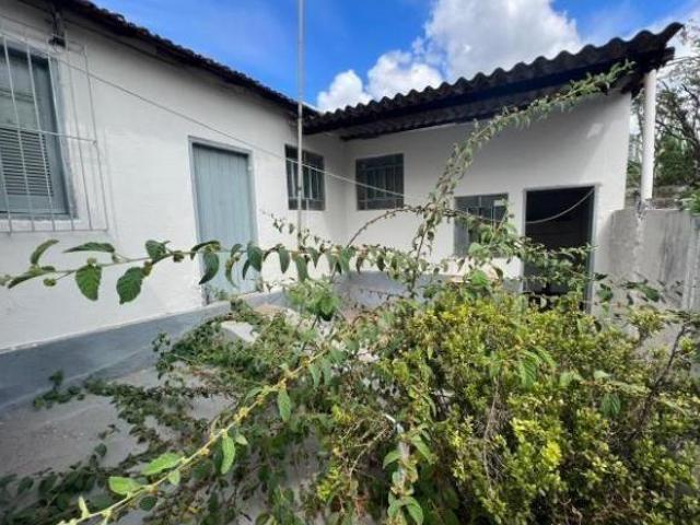 Casa com 5 quartos à venda no Bairro Rezende Junqueira Uberlândia/MG