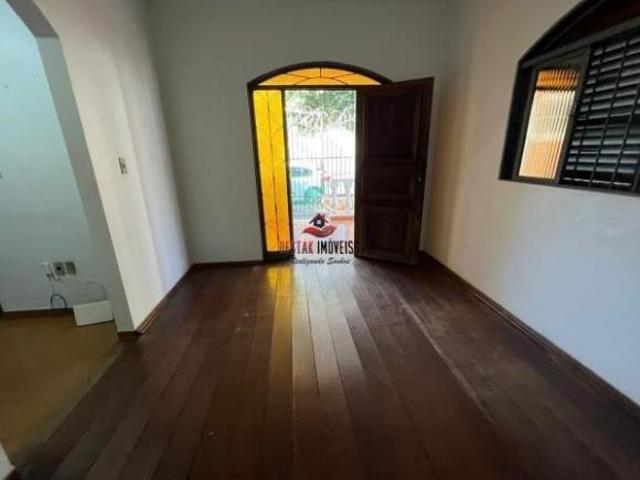 Casa com 5 quartos à venda no Bairro Tabajaras Uberlândia/MG