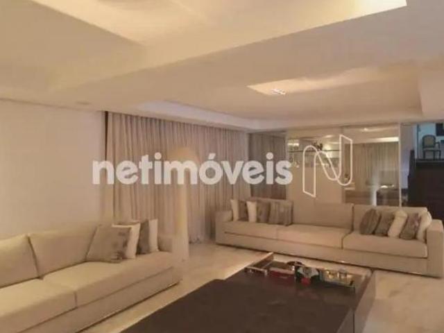 Casa com 5 Quartos à Venda no São Luiz