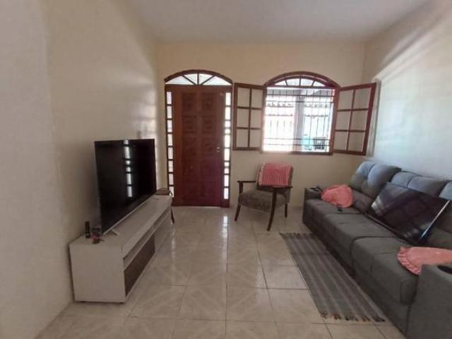 Casa com 5 Quartos de 230 m² à Venda Tupi B