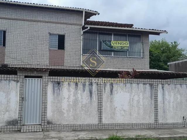 Casa com 5 Quartos e 4 banheiros à Venda, 560 m² por R$ 1.000.000