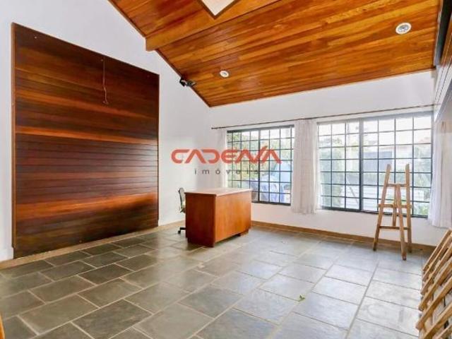 Casa com 5 quartos e 4 vagas à venda no Boa Vista
