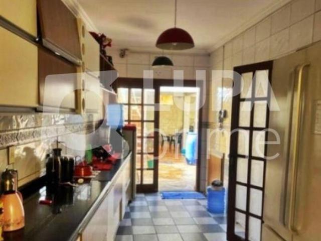 CASA COM 5 QUARTOS E 4 VAGAS DE GARAGEM À VENDA NO SÍTIO DO MANDAQUI