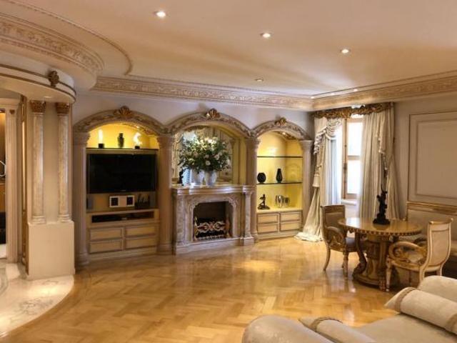 Casa com 5 Quartos e 8 banheiros à Venda, 1335 m² por R$ 21.900.000