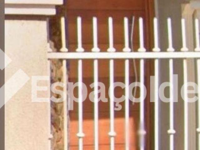 Casa com 5 quartos e 3 banheiros vagas p ate 7 carros