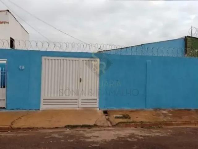 Casa com 5 Quartos e 3 banheiros à Venda, 180 m² por R$ 269.000