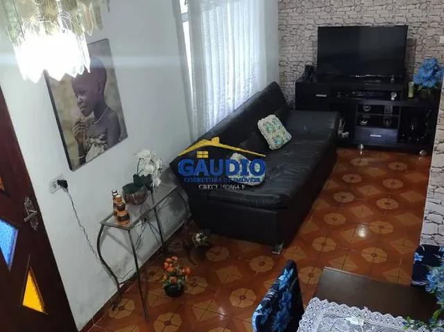 Casa com 5 Quartos e 3 banheiros à Venda, 125 m² por R$ 290.000