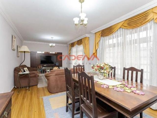 Casa com 5 quartos e 3 vagas à venda no Jardim das Américas