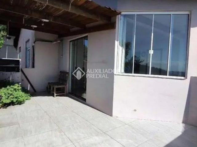 Casa com 5 quartos e duas Suítes no Bairro Vila Nova