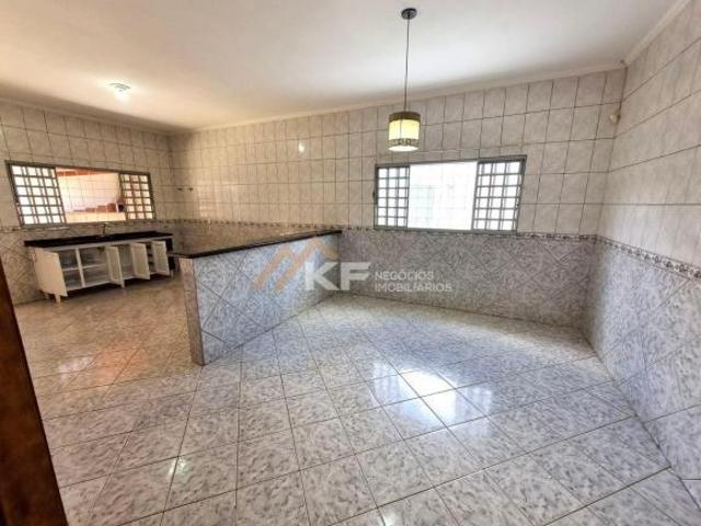 Casa com 5 quartos e Espaço gourmt, no Cândido Portinar em Ribeirão Preto SP