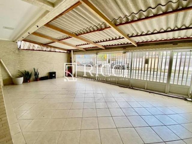 Casa com 5 quartos no Campo Grande Santos