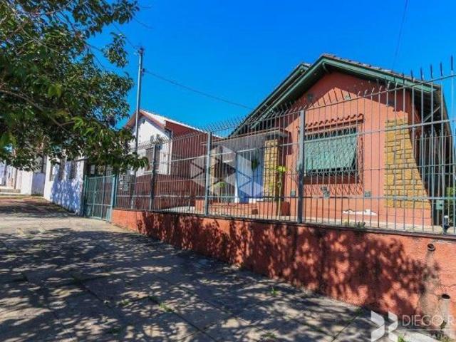 Casa com 5 quartos no centro de Canoas